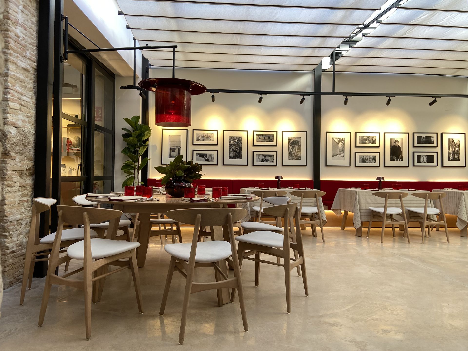 A Roig Viu | Onok Lighting – Iluminación técnica para restaurante